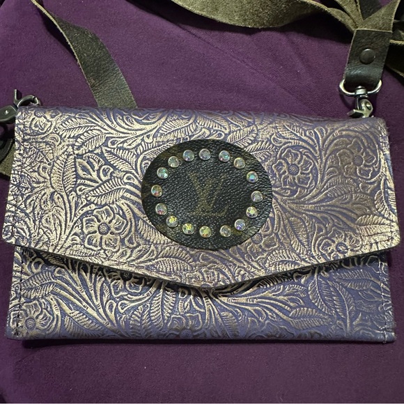 Keep it Gypsy | Bags | New Gorgeous Keep It Gypsy Purple Floral Tooled ...